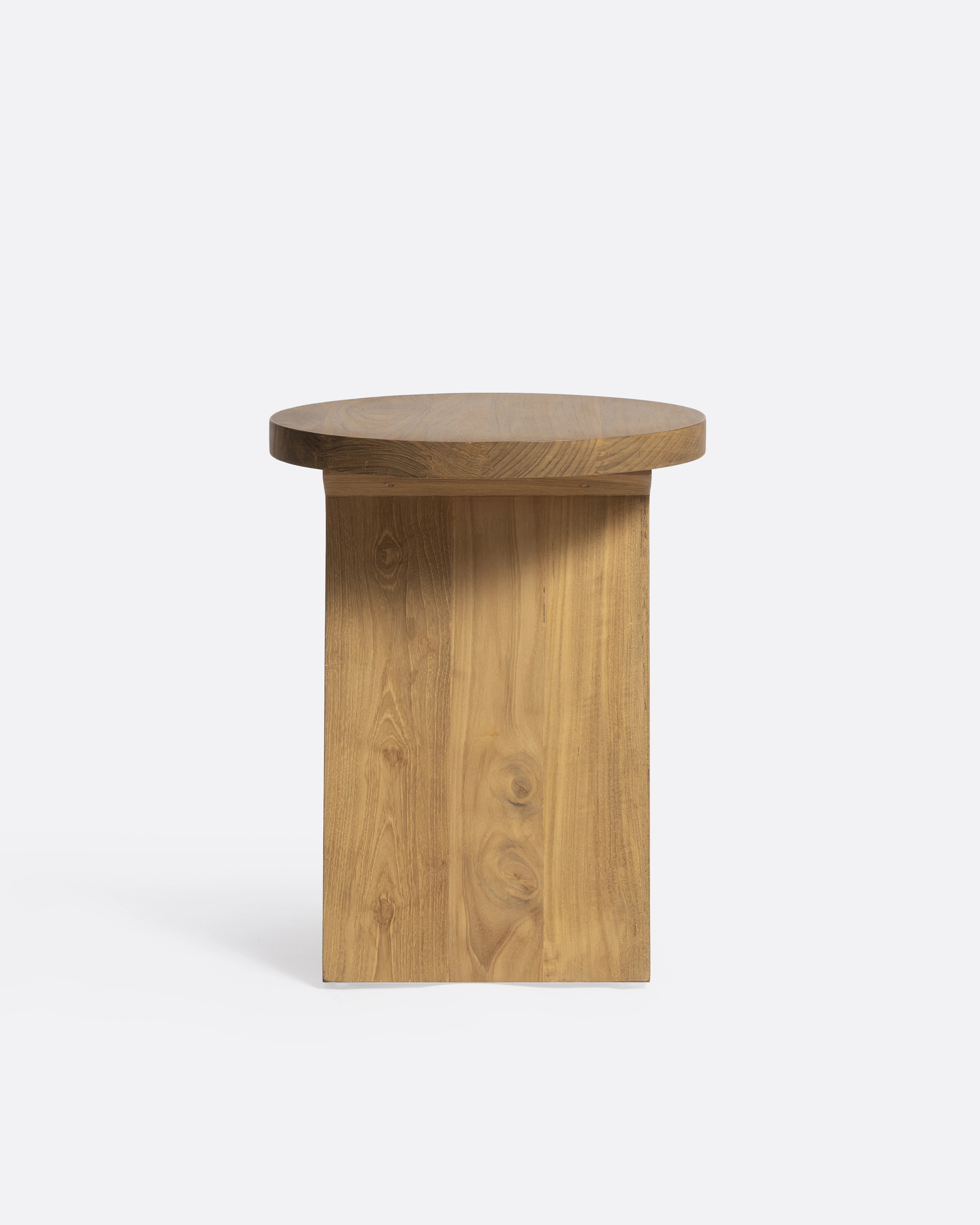 BATU side table in recycled teak wood Ø 37 cm x 45 cm height in natural ...